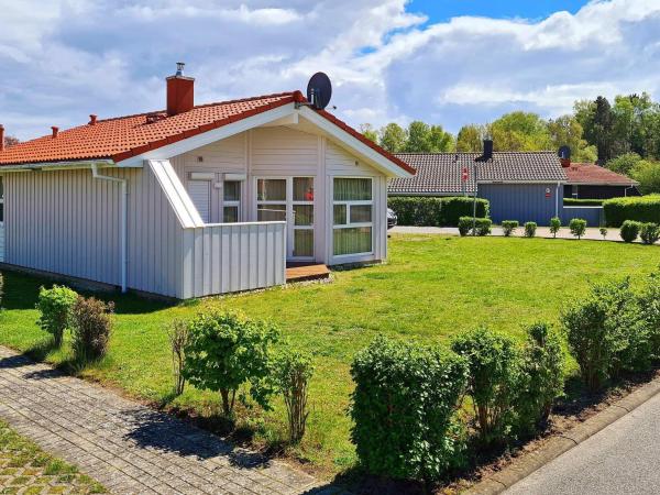6 Person Holiday Home In Groemitz - Almanya