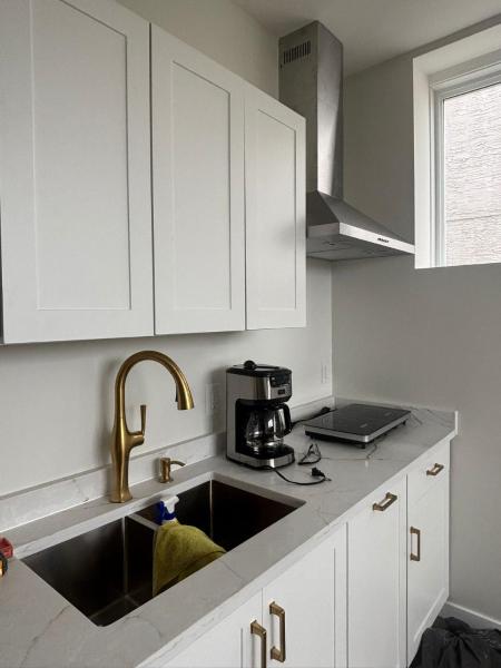 71 Basement 2 Bed 1 Bath - Winnipeg