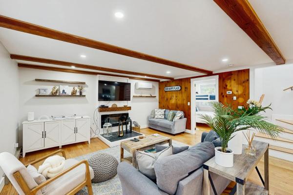 Martha’s Vineyard Vacation Retreat - Relax! - Edgartown, MA