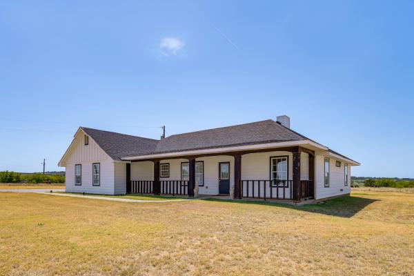 5 Mi To Lake! 10-acre Strawn Retreat W/ Deck - Sandy Beach, TX