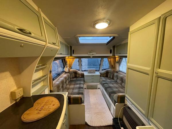 Quiet Caravan Cottage In Cambridgeshire - Cambridgeshire