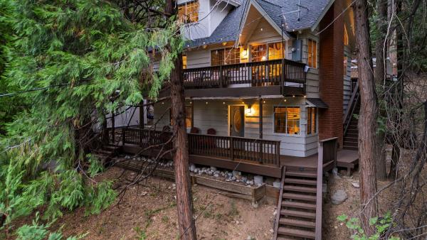Wilderness Lodge By Avantstay - Lake Arrowhead, CA