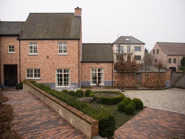 Luxurious Holiday Home - Hof Der Heerlijckheid - Hasselt