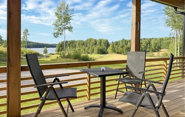 2 Bedroom Awesome Home In Svanskog - Åmål
