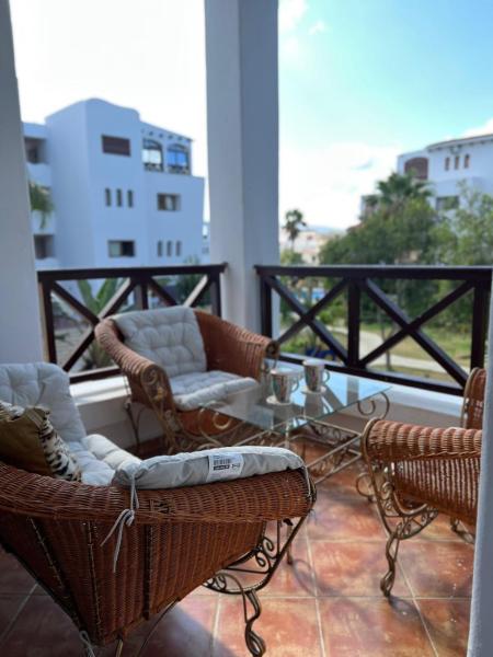 Appartement 2 Chambres Avec Piscines, Résidence Privée Costa Cabo - Martil