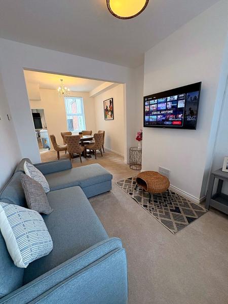 Stylish 2 Bed Sleeps 6 Near Ormeau Park & City Centre - County Down