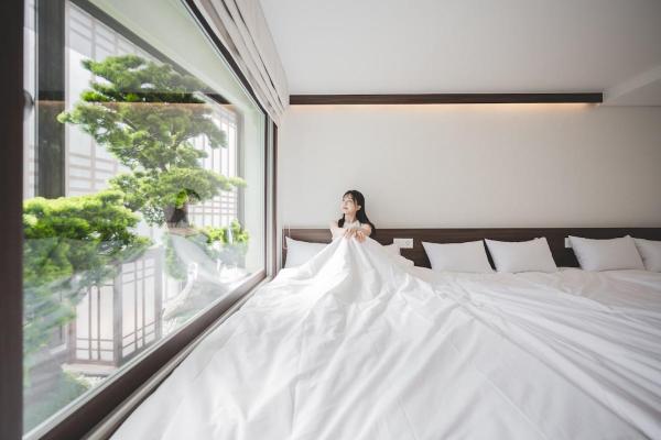 Family Stay For 10 - Jacuzzi - 3 Min To Seomyeon Station - Free Pickup Service - Busan