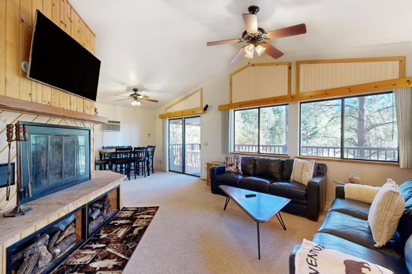 Double Decker At White Mountain - Pinetop-Lakeside, AZ