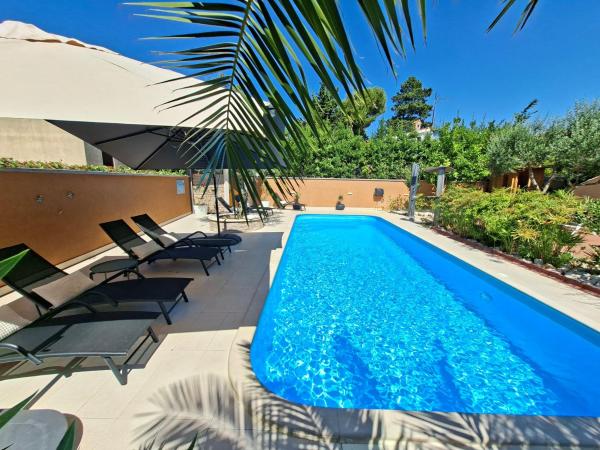 Family Apartment Oros Medulin, With A Pool, Ggl - Medulin