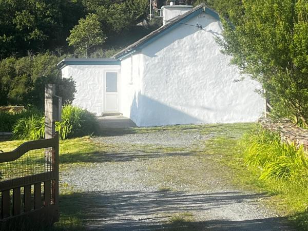 Glassillaun Beach White Cottage - Mayo