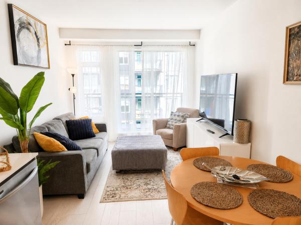 2 Bedroom Heart Of Central Surrey - Surrey