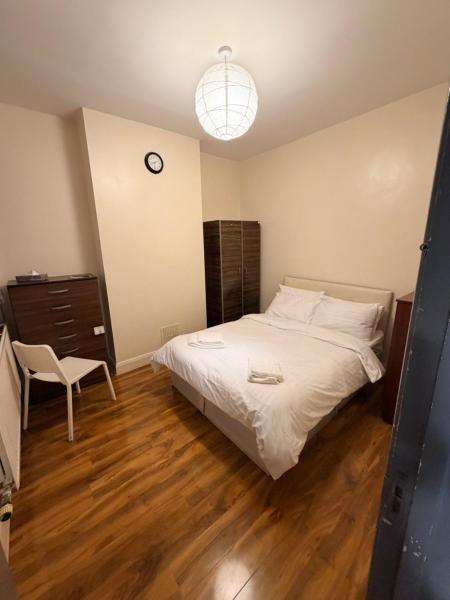 Double Room Gf East London - Enfield
