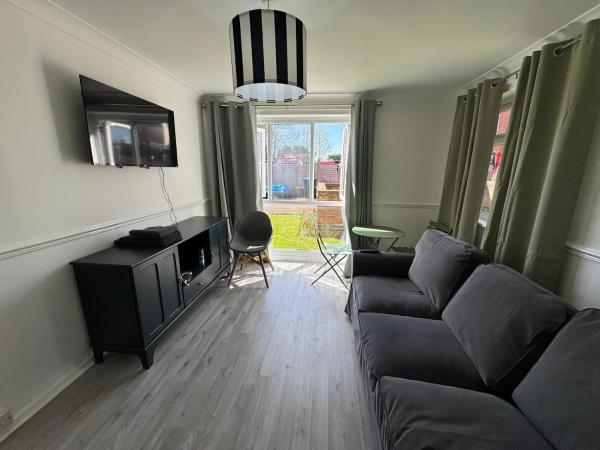 1 Bed Apartment - City Centre - M69 - Shops - Hinckley