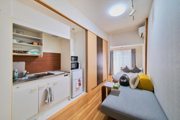 New Open Private Apartment Room, 5-minute Walk To Dotonbori, 3 Minutes To Kix Bus, Free Luggage Storage, Many Convenience Stores - Umeda