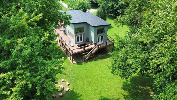 The Perch Creekhouse - Sleeps Up To 10 - Rio Grande, OH