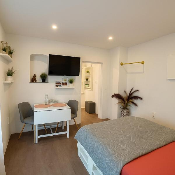 Modernes Apartment Nahe Ludwigsburg Und Stuttgart, Parkplatz, Optimale Lage - Winnenden