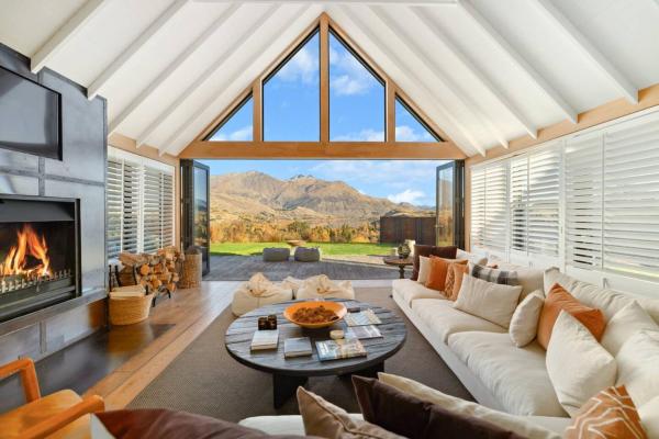 Aroha Homestead Luxury Holiday Home By Majordomo - Lake Hayes