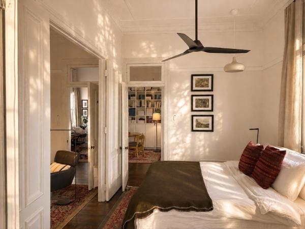 Light Filled Terrace Flat With Verandah - Burwood