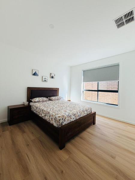 Radiance Suite I Master Bedroom I Ensuite - Werribee