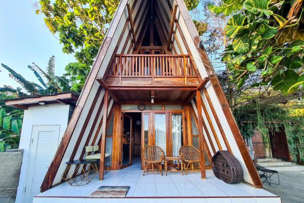 Kika Pool Villa Purwokerto By The Lavana - Banyumas