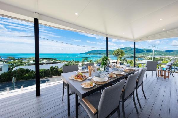 Airlie Blue On Blue - Airlie Beach
