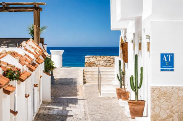 Malabau Beach House - Tarifa