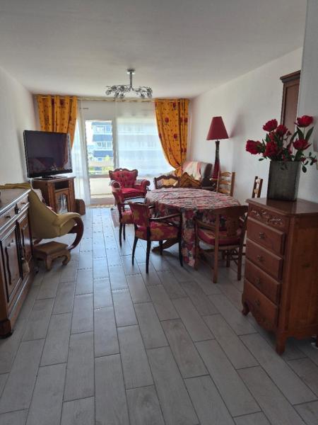 Coquet Appartement Avec Balcon Caen Nord, Proche Mémorial - Caen