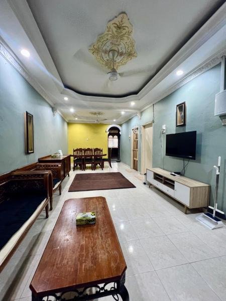 Ieda Homestay 3br Home Near Paka Beach - Paka