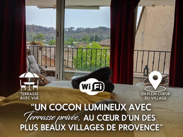 En Plein Cœur Du Village , Terrasse Avec Vue - Cotignac