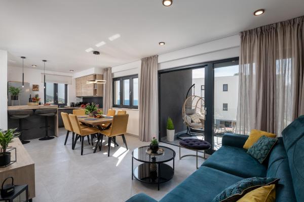 Apartment Skyline Two Bedroom Apartment With A Balcony - Mlini