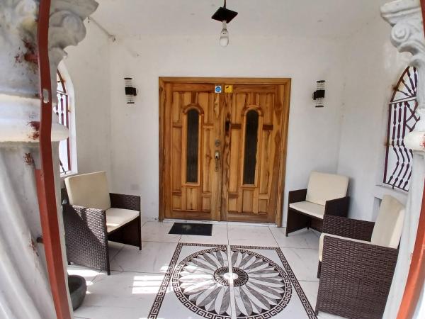 Cambridge Heights Guest House - Jamaica