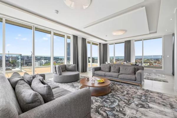 Penthouse 2bdr With 360 Midi 33 By Reside - Bruxelles