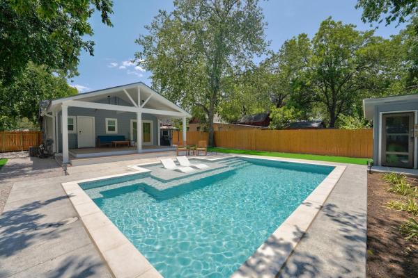 Charming House With Private Pool In Georgetown - Georgetown, TX