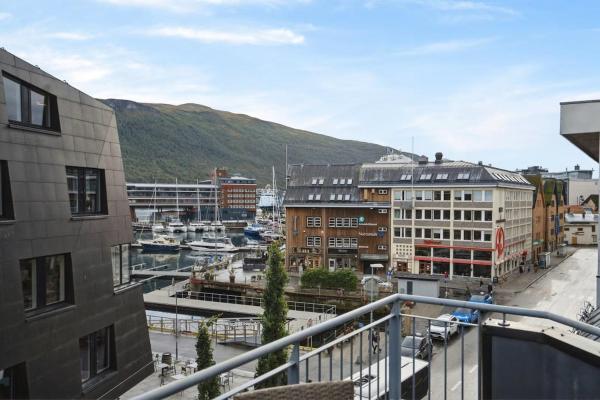 Apartment In The Absolute Center Of Tromsø - Tromsø