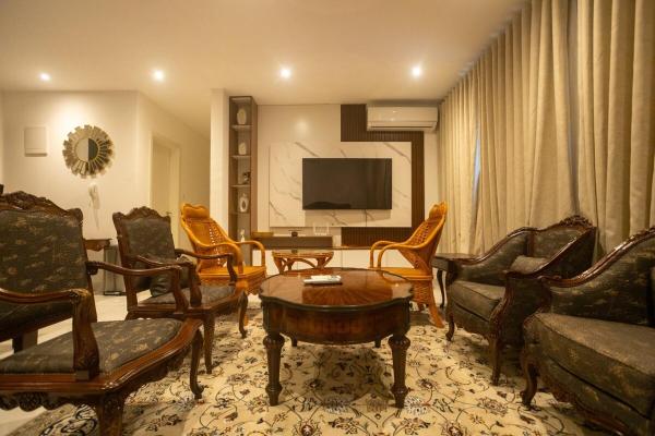 Rare Rooftop Pool 3-bedroom Condo In Shiashie - Accra