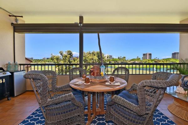 Golf-view & Updated 2br Condo Near Beach- Krl D302 - Lahaina, HI