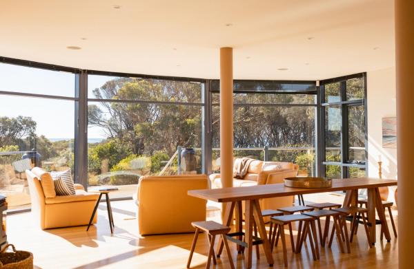 Swim Spa - Sauna - Wood Heater - Waterfront - Tasmania