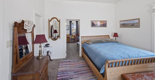 Vintage Charming Cottage - Tri-state River Retreat Cottage - Needles, CA