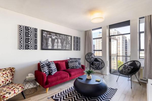 Fountains One Bedroom Close To Cticc With Parking - Managed By Airscape - Camps Bay