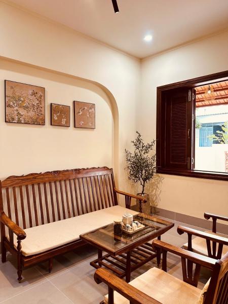 Nhà Túc Ở Lagi - La Gi