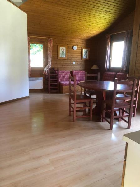 8 Le Chamois - Chalet Chaleureux 6 Personnes A Uxelles - Doucier