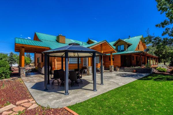 Quarter Horse Lodge Grand Southwest Cabin Sleeps 16 Amazing Views Near Grand Canyon - Williams, AZ