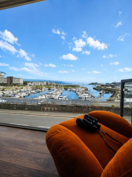 High End Marina, Balcony, Views, Parking - Plymouth