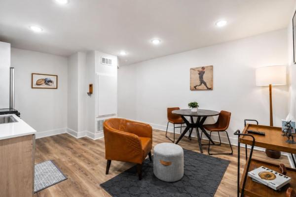 Modern 1br Escape, Deep Ellum Dallas - Farmers Branch, TX