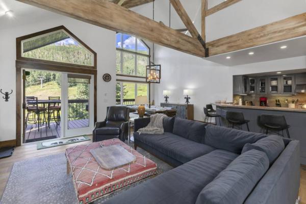 Mountain Village Chalet - Ski-in-out Hot Tub - Mountain Village, CO