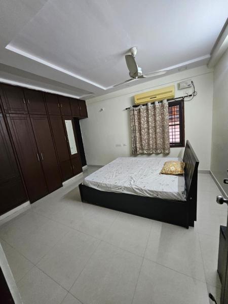 Spacious 3bhk In Srinivasa Nagar Bank Colony Vijayawada - Vijayawada