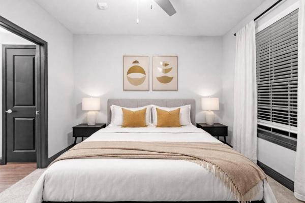 Stylish 1br Apartment Resort Pool, Gym, Wi-fi - Roanoke, TX