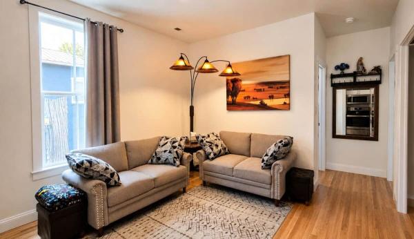 Downtown Apt 3 • 2br • Near Park & River • Private - Front Royal, VA