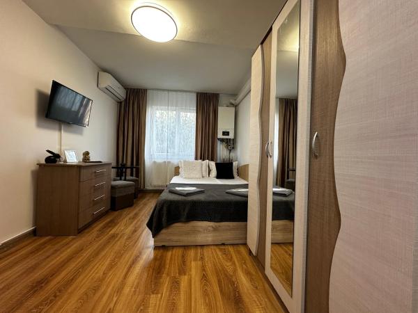 Tina Place 2 - Pitești