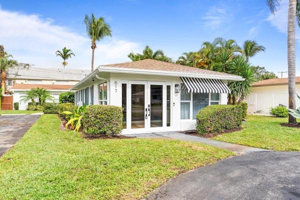 Sea Breeze 4br, Two Homes Near Beach & Dining - Delray Beach, FL